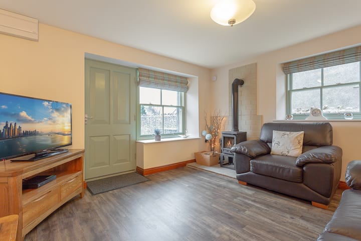Pepperpot Cottage - Holgates - Arnside