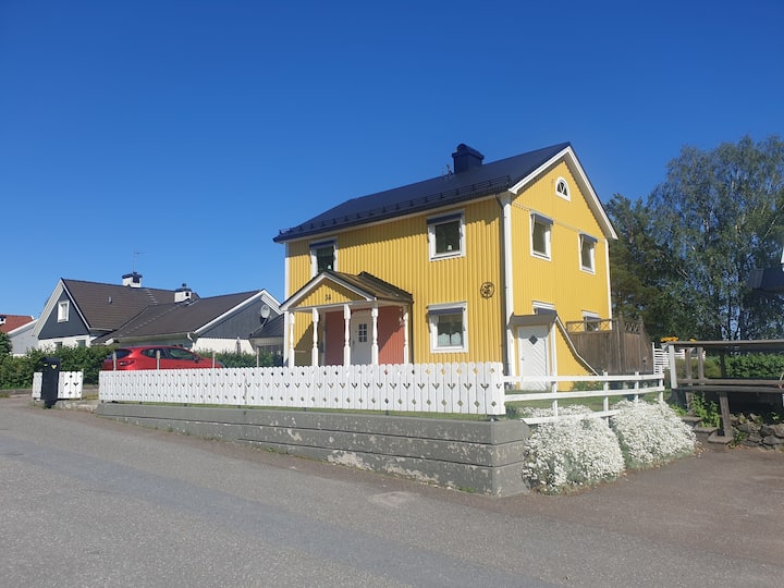 Fint Hus Uthyres I Centralt. - Timrå