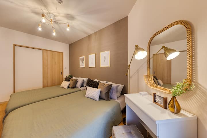 Kt:駅徒歩1分【心斎橋6分 大阪Expo25分】usjや関西空港へのアクセスが良い貸切一軒家 - Osaka