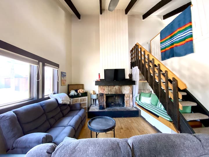Cute, Cozy, Big Sky Get-a-way - Big Sky, MT