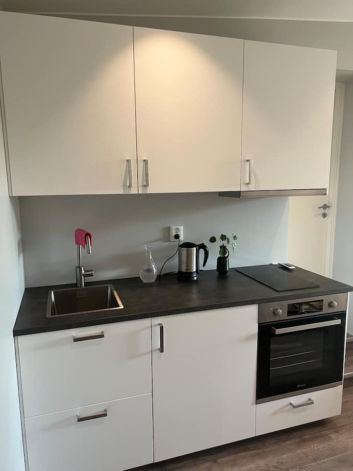 Liten Mysig Etta Med Spabad - Löddeköpinge