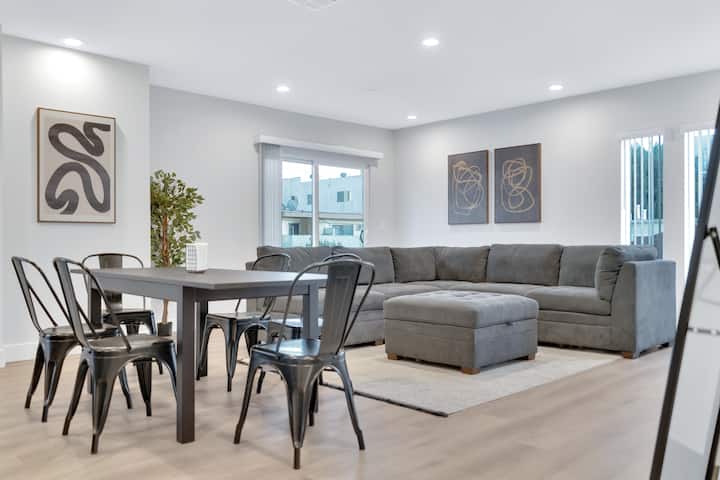 Heart Of Hollywood 4br/4.5bth Near Walk Of Fame - West Hollywood, CA