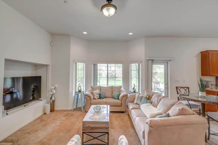 Extra-large Elegant 5b/4b For Long Stays - Upland, CA