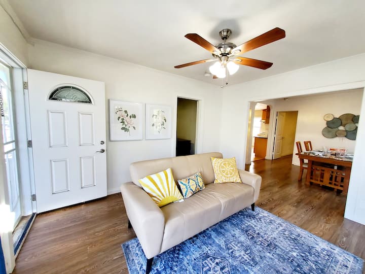 Peaceful Private Unit In Hollywood - West Hollywood, CA