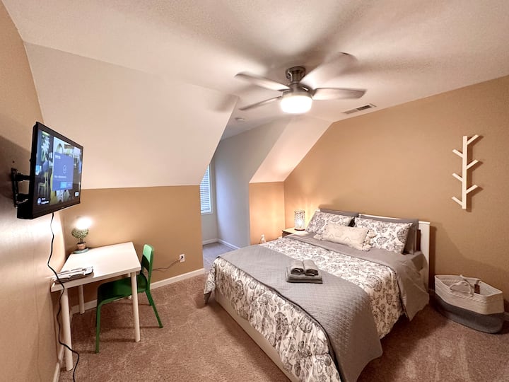Sugar Hill | Elegant Bedroom - Buford, GA