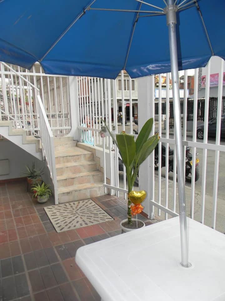 Casa Para 8 Personas, Cortas/largas Temporadas - Cali