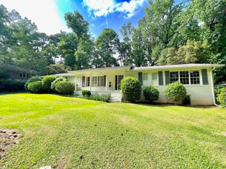 Family Home 3br 2bath Ranch In Buckhead, Sleeps 6 - Atlanta, GA