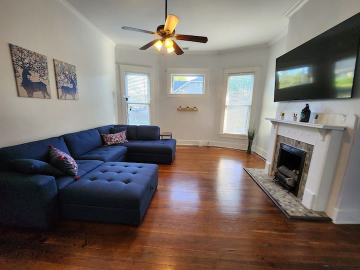 Overton Square - Spacious & Central - Memphis, TN