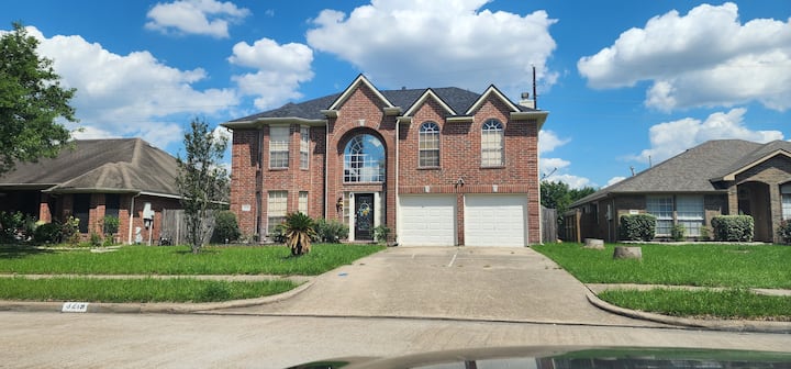 The Homely Home! - Houston, TX