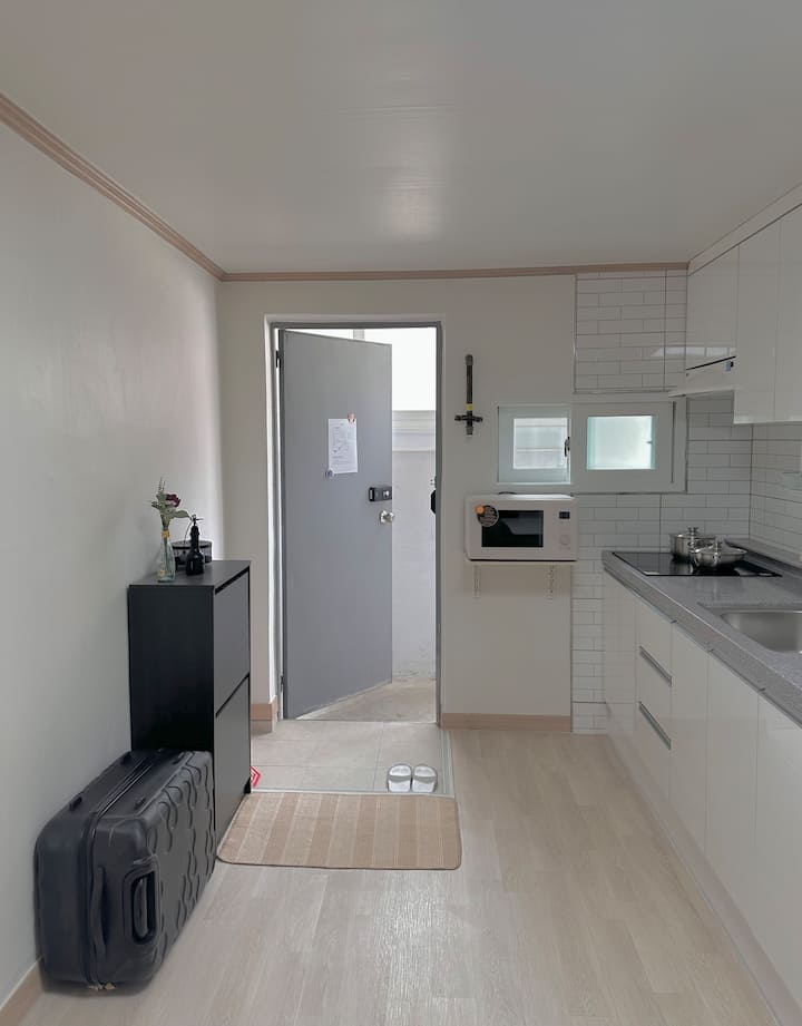 Comfy&cozy_wholehouse_2room_2bed_2min Subway - Seoul