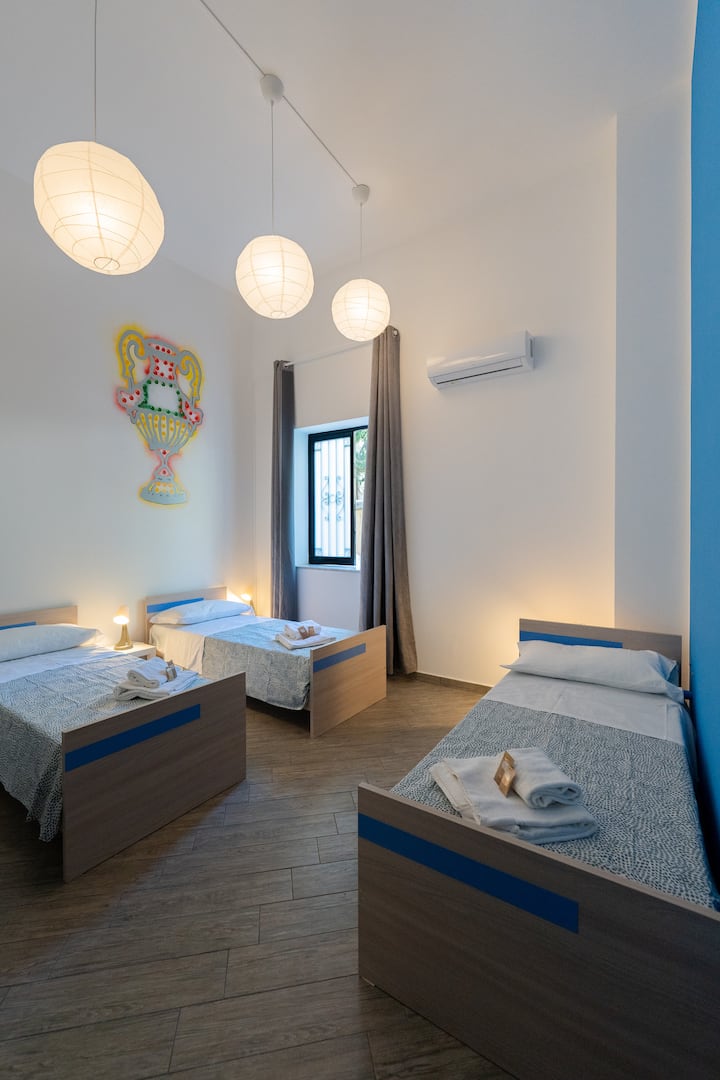 Cortile Dei Giusti - Asso Di Coppe - Palermo