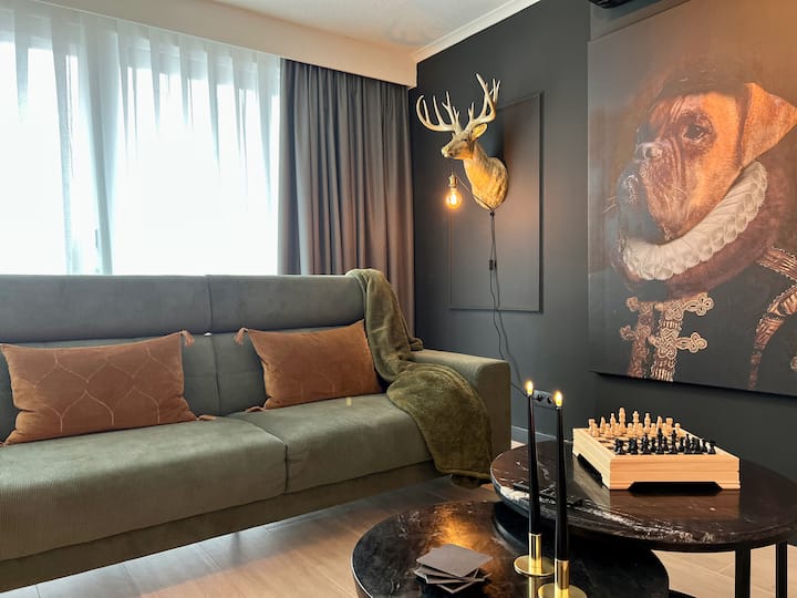 Ruim Luxueus Appartement Met Eigen Keuken. - Lommel