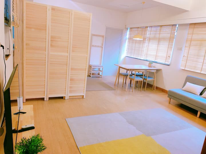 3 Br Muji Home @Ymt Exit C - Hong Kong