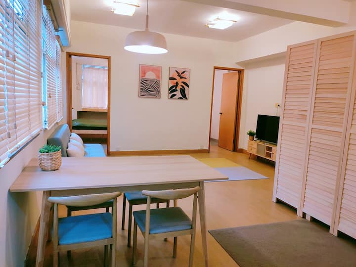3 Br Muji Home @Ymt Exit C - Hong Kong