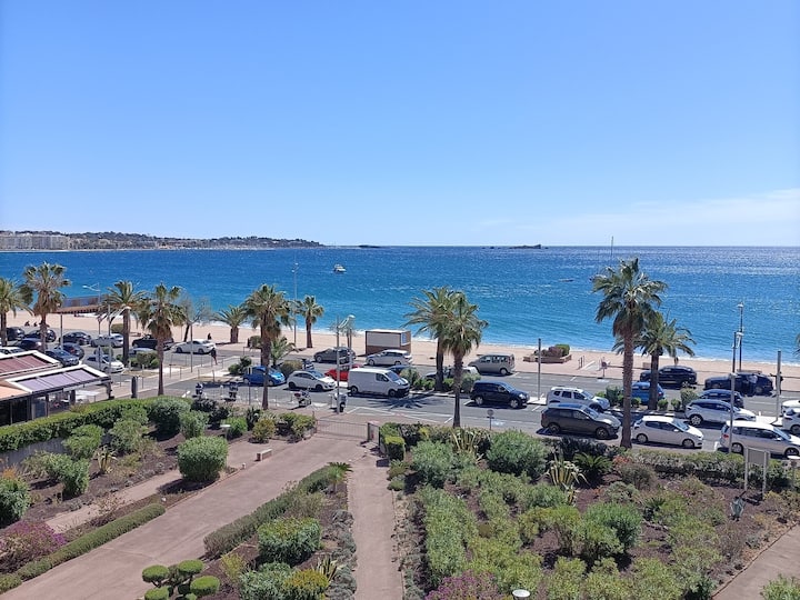 Appartement Face à La Mer, Classement 2 éToiles - Fréjus