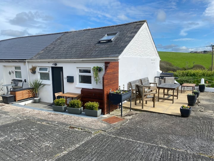Trevelgue Court Surf Cottage - Newquay