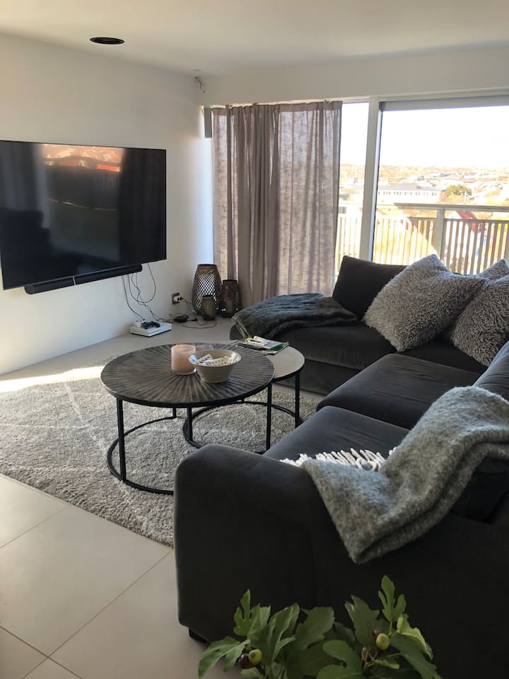 Modern Lägenhet Som Ligger Centralt Och Nära Havet - Kungshamn