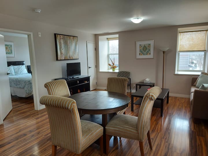 Full Apartment W/ 1 Bedroom (302) - Waterloo
