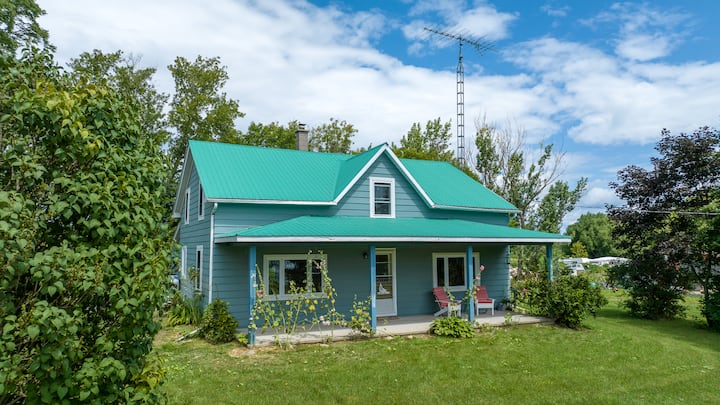 Fifth Town Farmhouse - Prince Edward