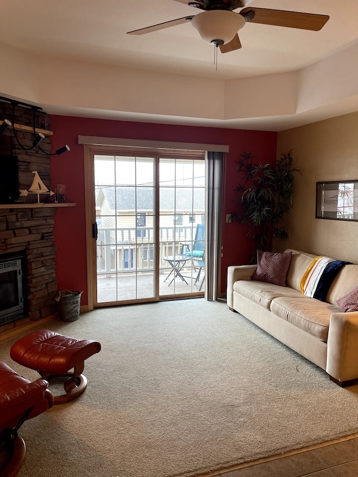 Bayfield Condo On The Shore Of Lake Superior - Bayfield, WI