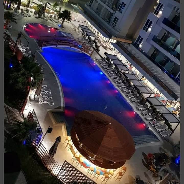Sunset Oasis - Orikum