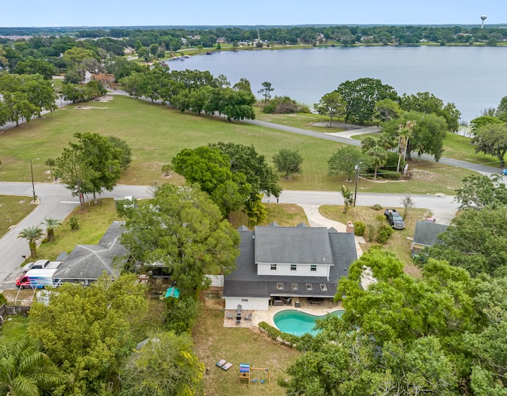 The Lakeview Oasis Getaway! - Winter Haven, FL