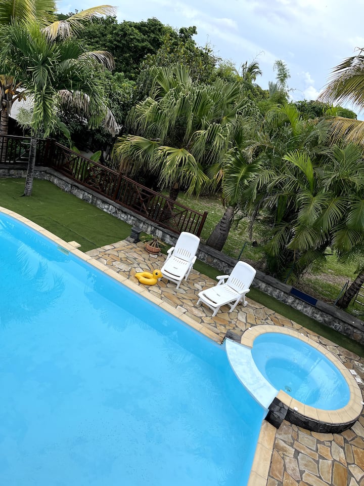 T5 - Villa Avec Grande Piscine - Saint-Pierre