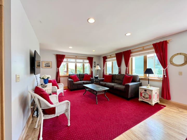The Bodin-ski House - Bayfield, WI