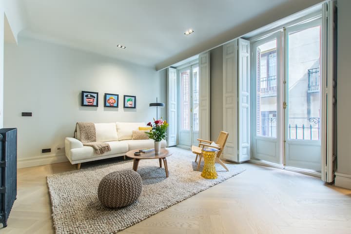 Luxury Flat Near Plaza Mayor & Puerta Del Sol - Madrid