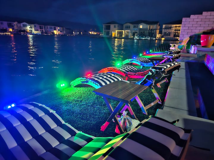 *New* Villa Santorini! Luxury Lakefront Vacation - Indio, CA