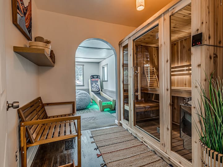 Sauna, Game Room, Large Kitchen, Central Tulsa - Tulsa, OK