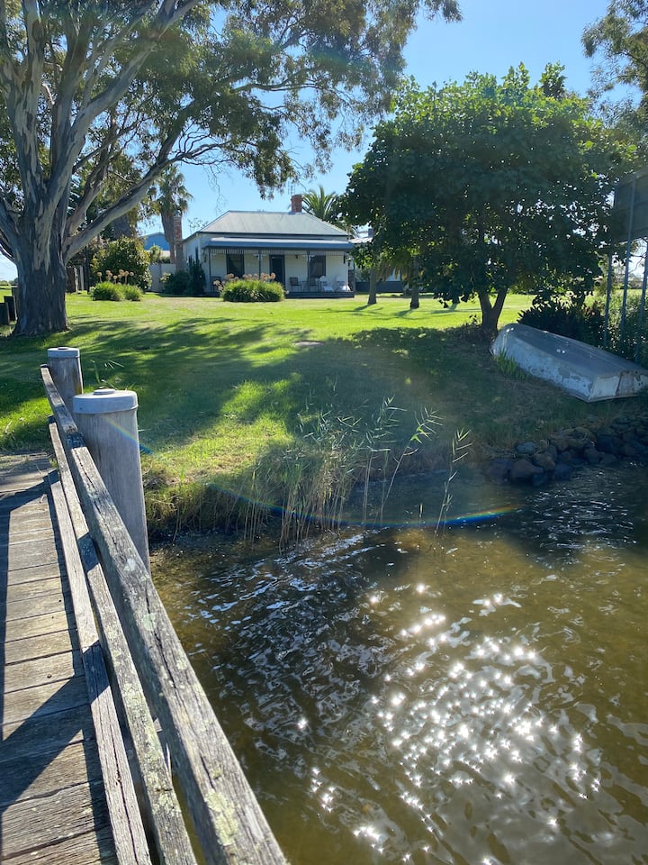 Victoria’s Secret Cottage - Paynesville