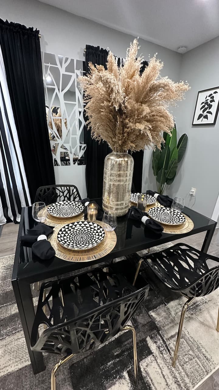 The Luxe - Syracuse, NY