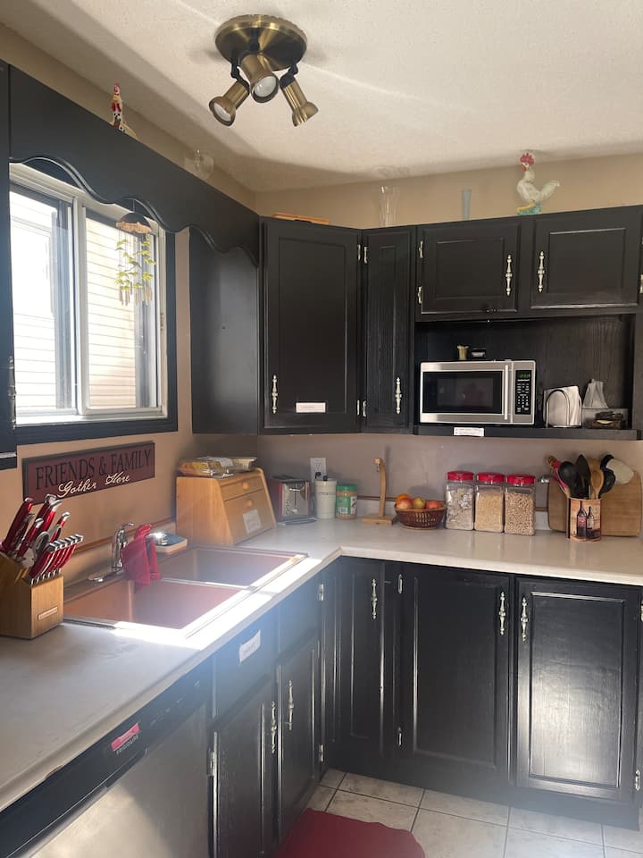 Cindy’s Bnb Oasis - Red Deer