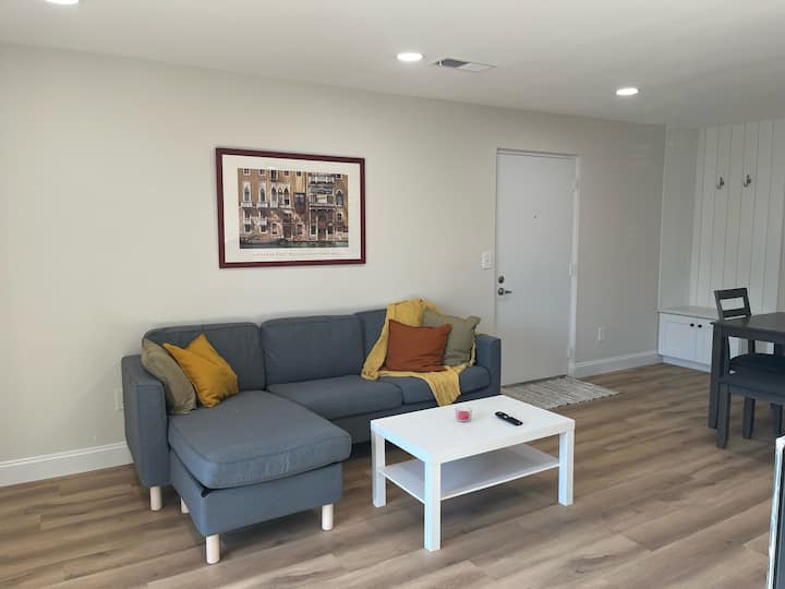 Cozy Home Away Home - Manassas, VA