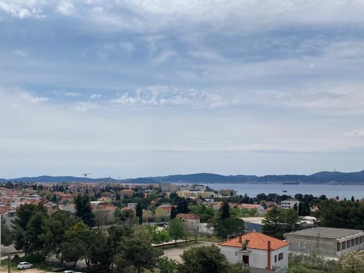 Fun In The Sun! (Free Garage) - Zadar