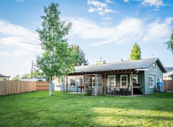 Rustic Wine Country Farmhouse - Walla Walla, WA