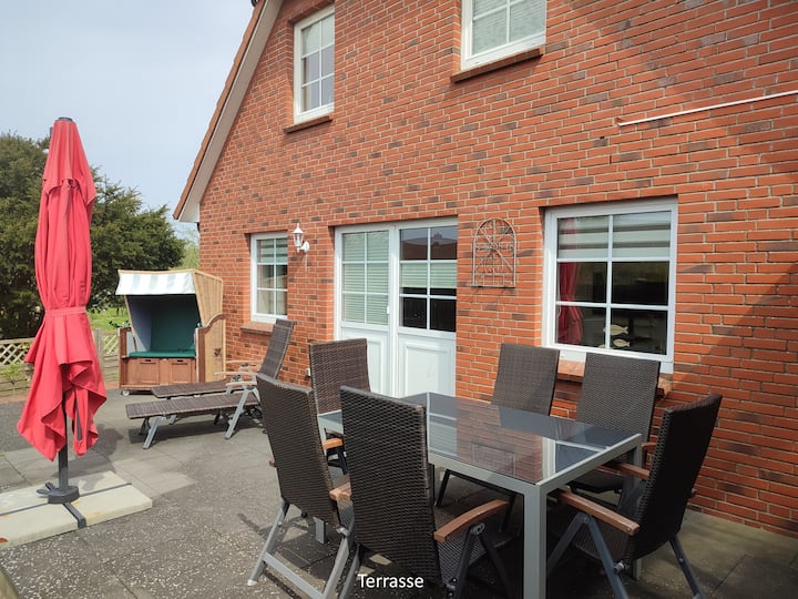 Nordseehaus Husum Mit Fahrrädern - Husum