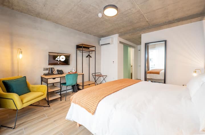 Alluring Unit Off The Sea Front - La Valeta