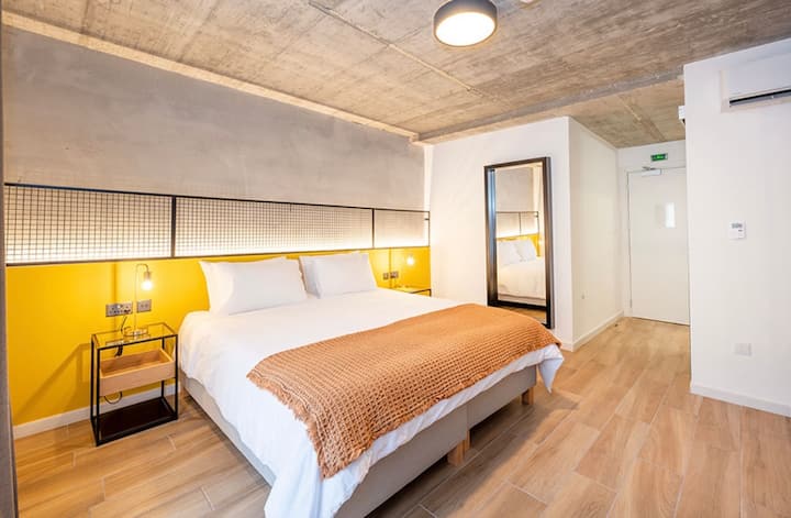 Lovely Unit Off The Sea Front - Valletta