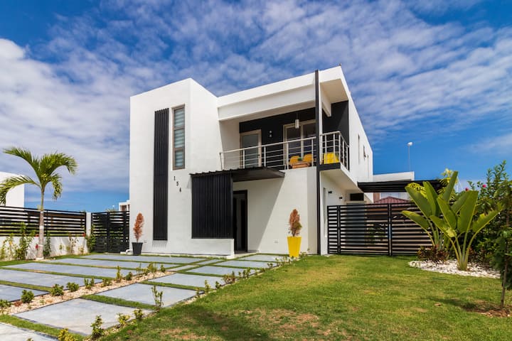 Serene Villa W/ Private Pool & Bbq In Punta Cana - Punta Cana