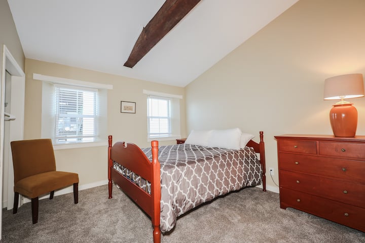 Cashman Parkside 3 - Brick Two Story Apartment - Newburyport, MA