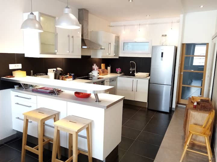 Appartement à 50 M Du Port - Calanque du Mugel