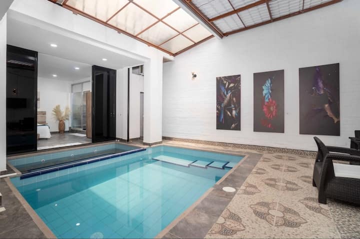 Fort House - Suite 104 - Cali