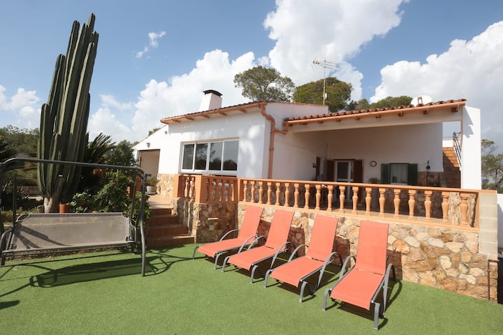 Casa Parque Natural Calamondrago - Cala Figuera
