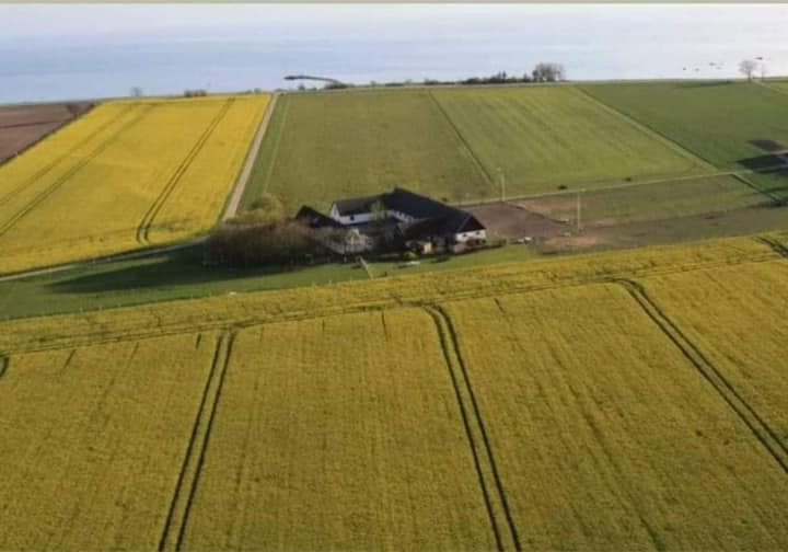 Mellan Trelleborg Höllviken - Trelleborg