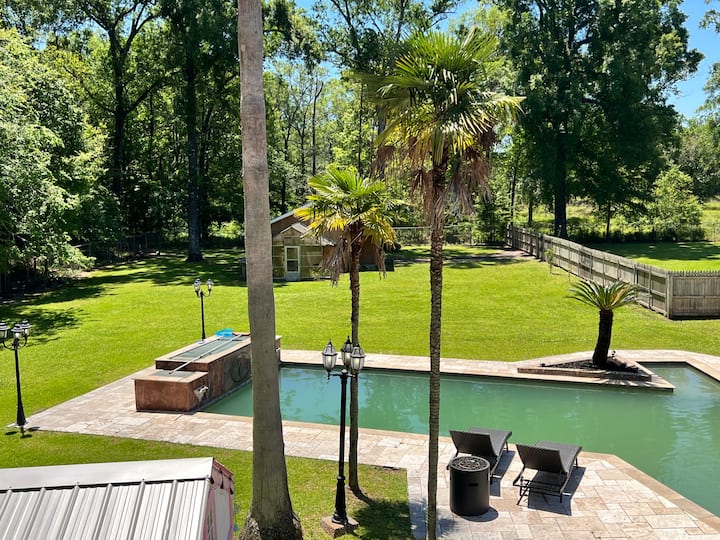 The Central Chateau - Baton Rouge, LA