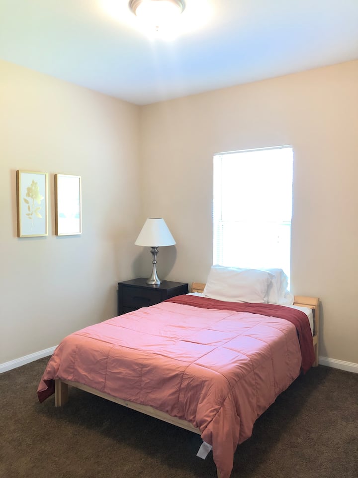 Cozy, Clean & Vibey Country Home - Crosby, TX