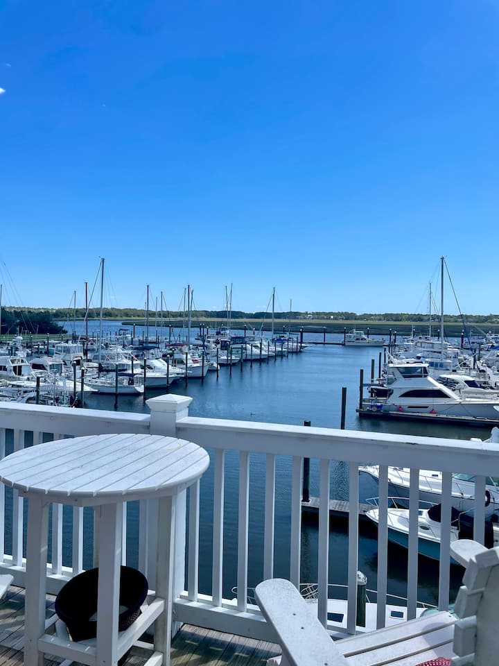 Waterfront Condo W/ Marina View - Bald Head Island, NC