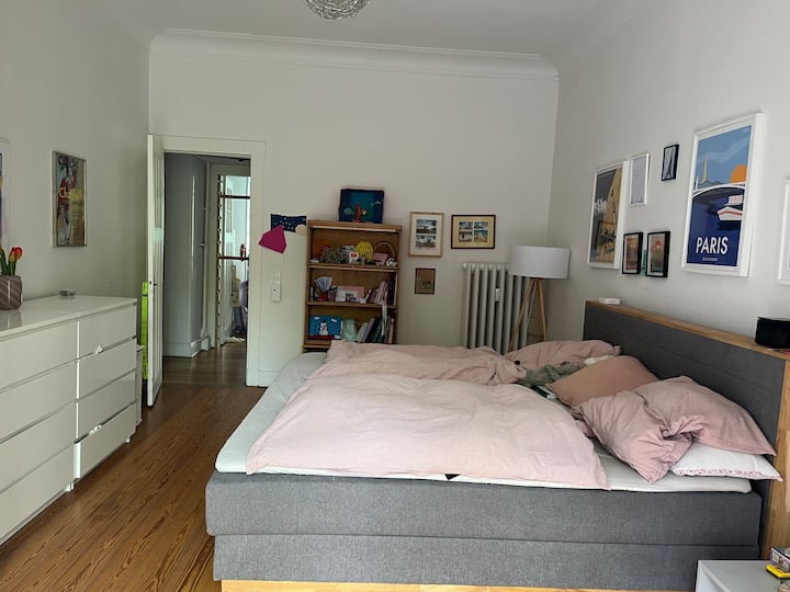 4-zimmer Altbauwohnung - Hamburg